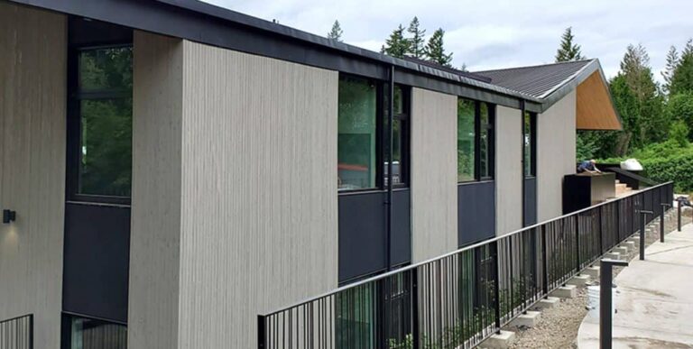 RedBuilt Roof and Floor Trusses in an Oregon School